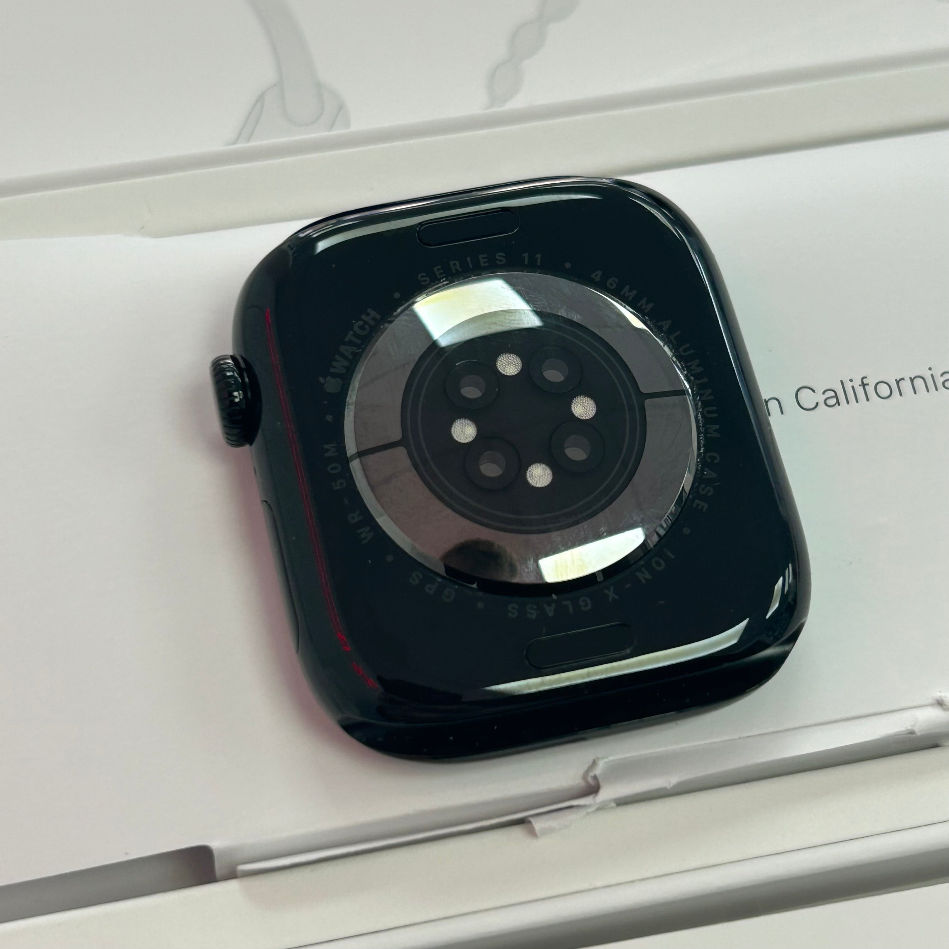 Apple Watch Series 11, 46mm GPS Jet Black Aluminium Black Sports Band ...